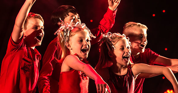 Flying Superkids? HVORDAN BLIVER MAN “Flying Superkid”? - Gymnastikgården